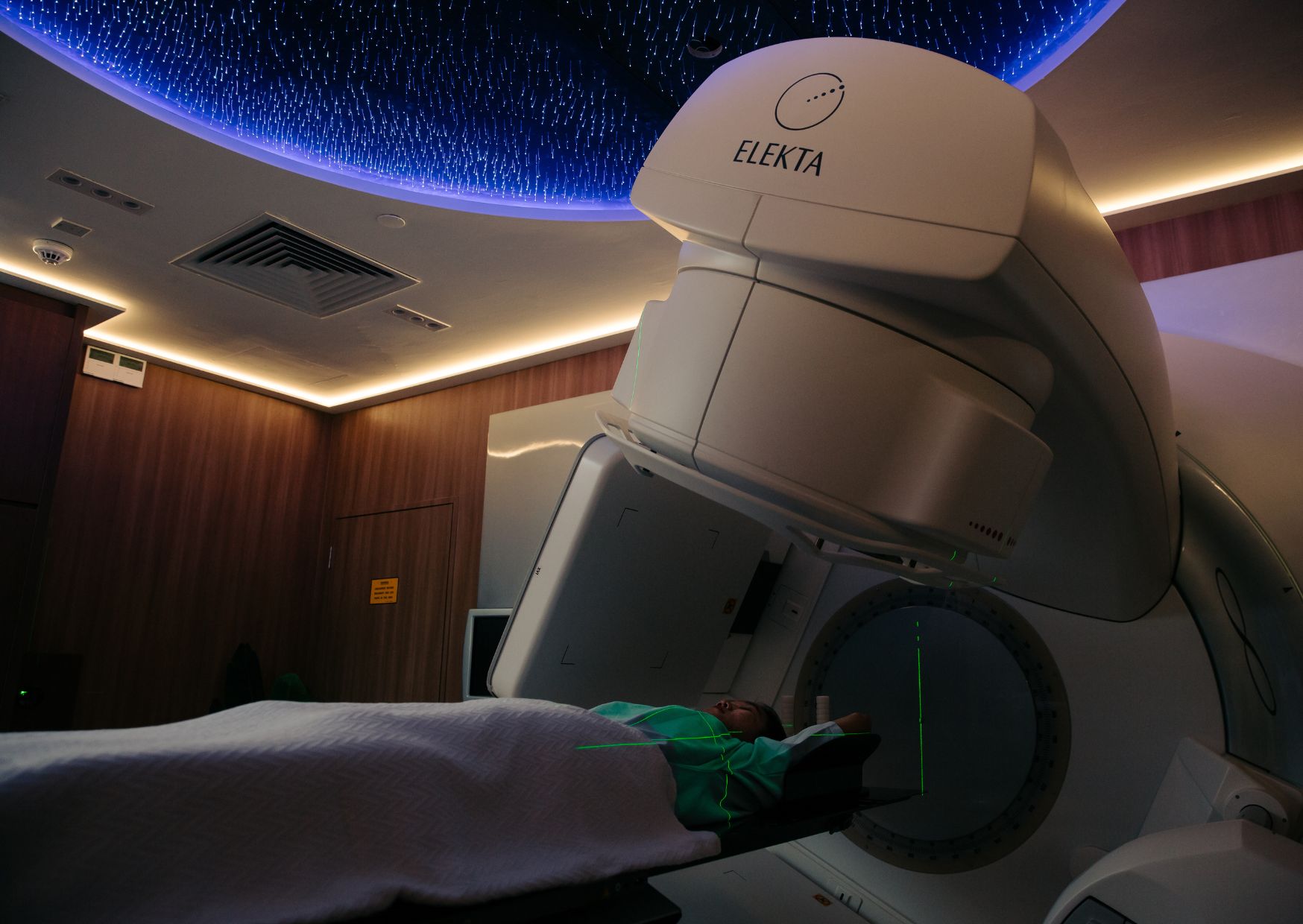 The Future of Cancer Treatment: New Technologies in Radiation Therapy ...